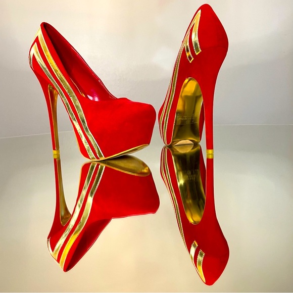 Shiekh | Shoes | Sheikh Rare Red Velvet Platform Pumps Wgold Accent ...